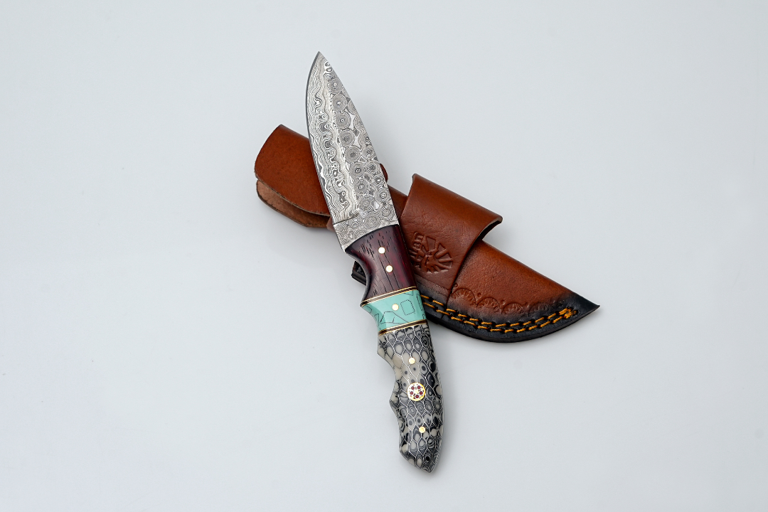 Titan "Cobra" Hand-Forged Damascus Steel Hunting Knife with Turquoise ...